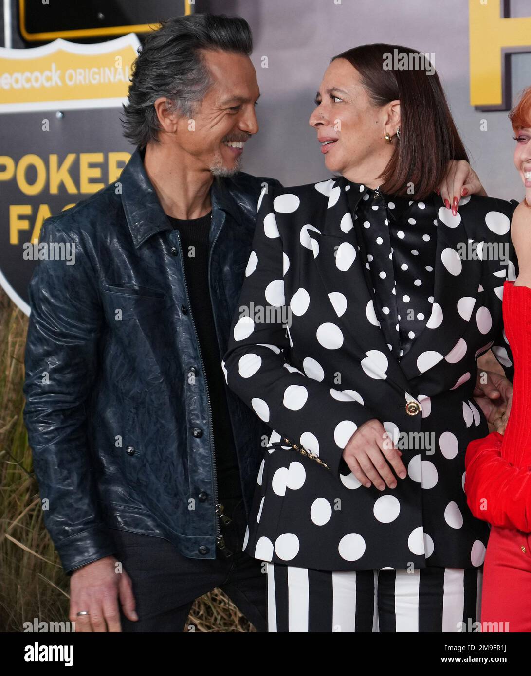 Los Angeles, USA. 17th Jan, 2023. (L-R) Benjamin Bratt and Maya Rudolph ...