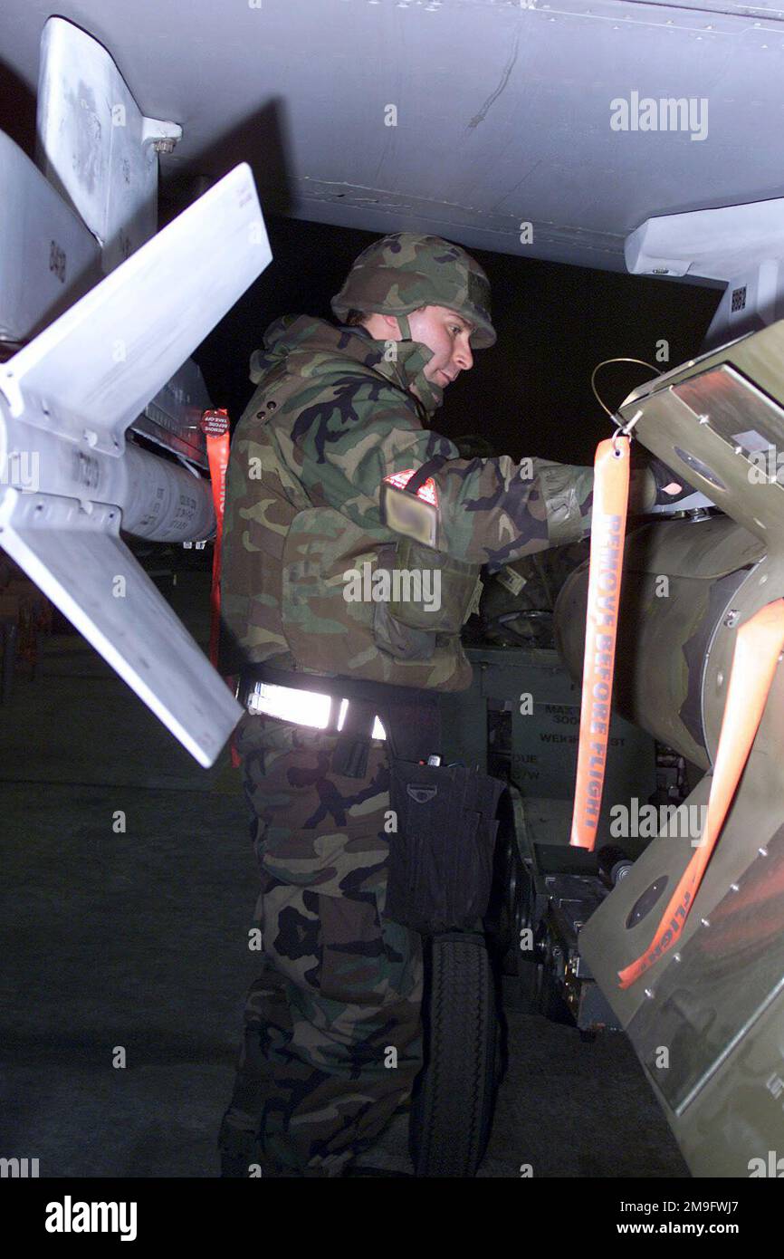 US Air Force SENIOR AIRMAN Percy Lunsford, 36th Fighter Squadron (FS ...