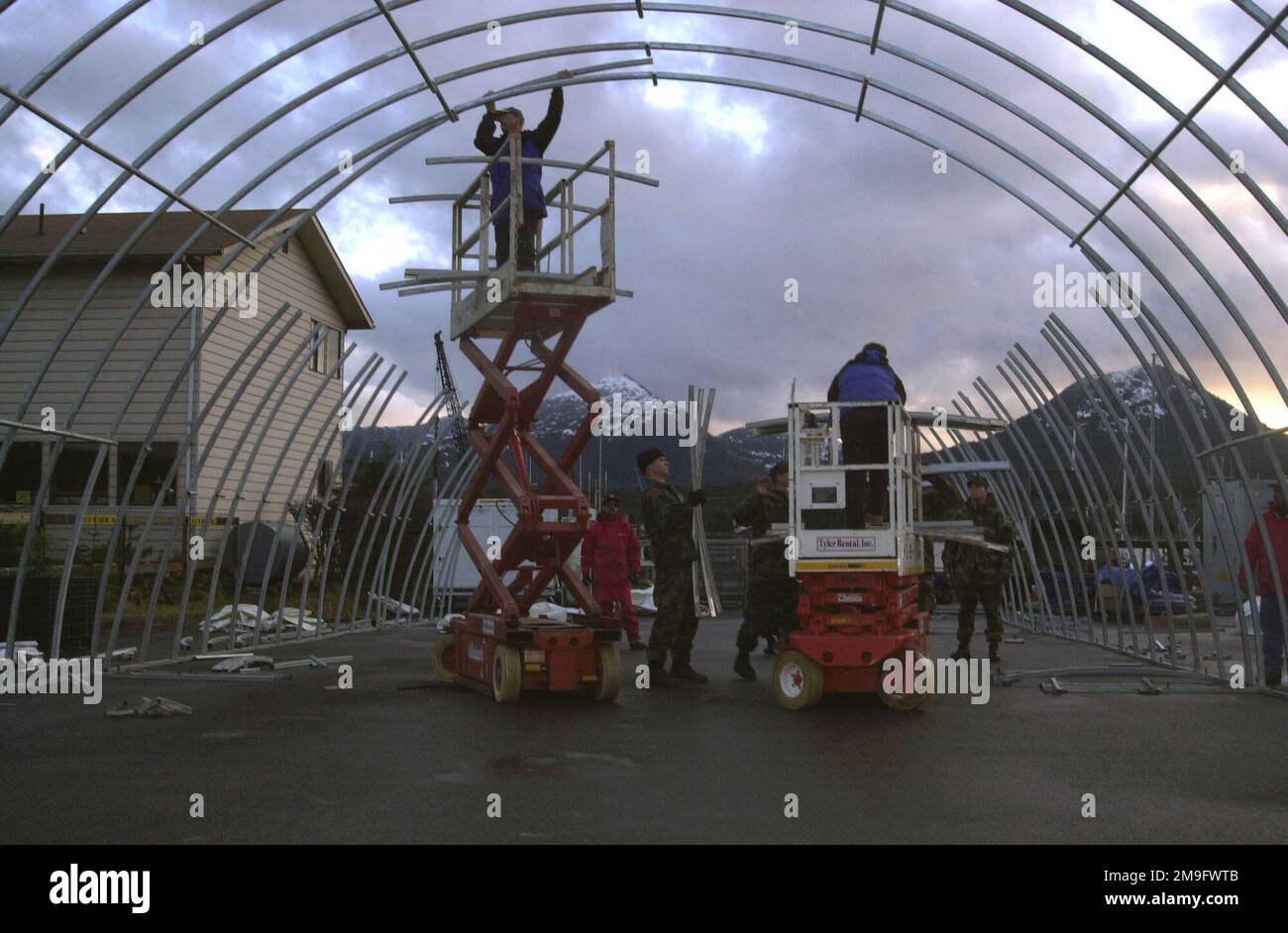 Members of Explosive Ordnance Mobile Unit 3, Marine Mammal Systems and ...