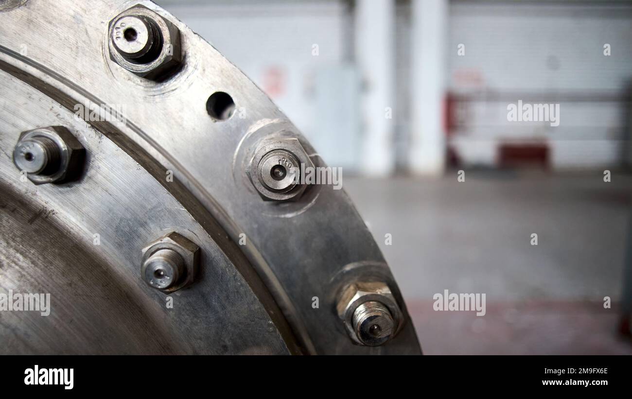 Sealing connection bolted screw connection, on manhole of industrial ...