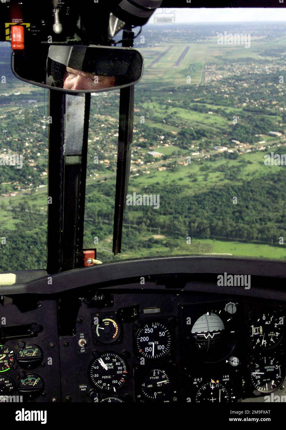 010322-F-5872L-007. Subject Operation/Series: NEW HORIZONS Base ...