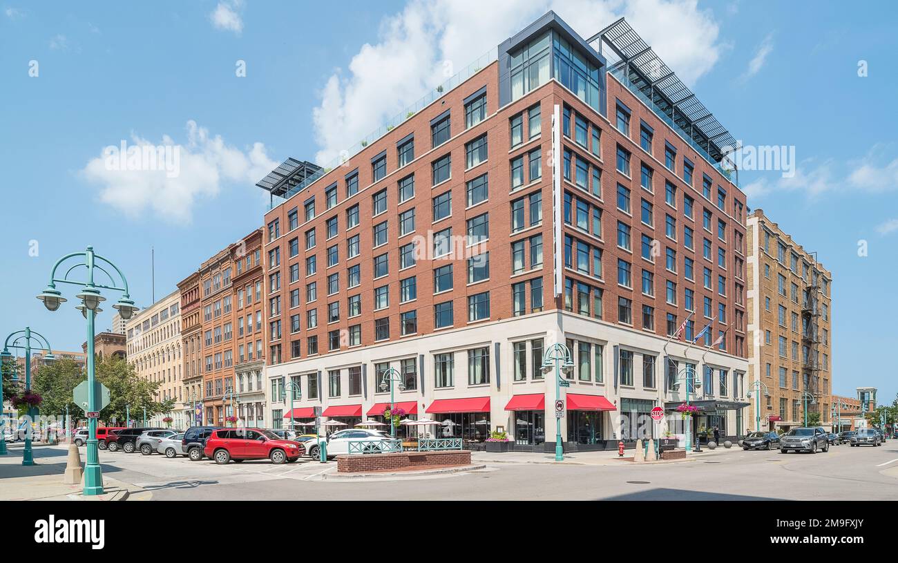 Shops and lofts in renovated Third Ward warehouse, Milwaukee, Wisconsin ...