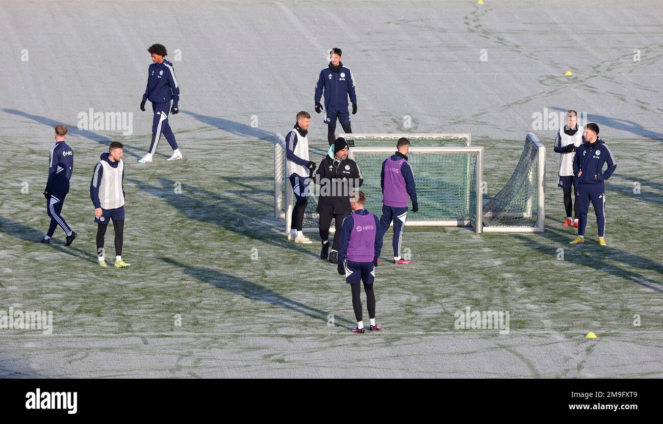Gelsenkirchen, Germany. 18th Jan, 2023. Schalke 04 football team ...
