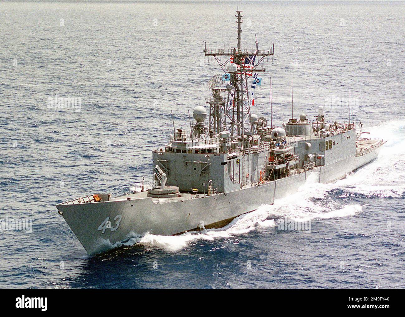 Uss thach ffg 43 hi-res stock photography and images - Alamy