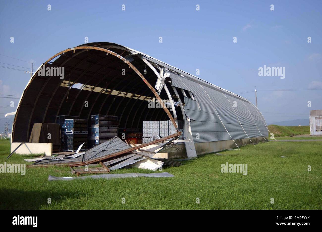 Iwakuni base hi-res stock photography and images - Alamy
