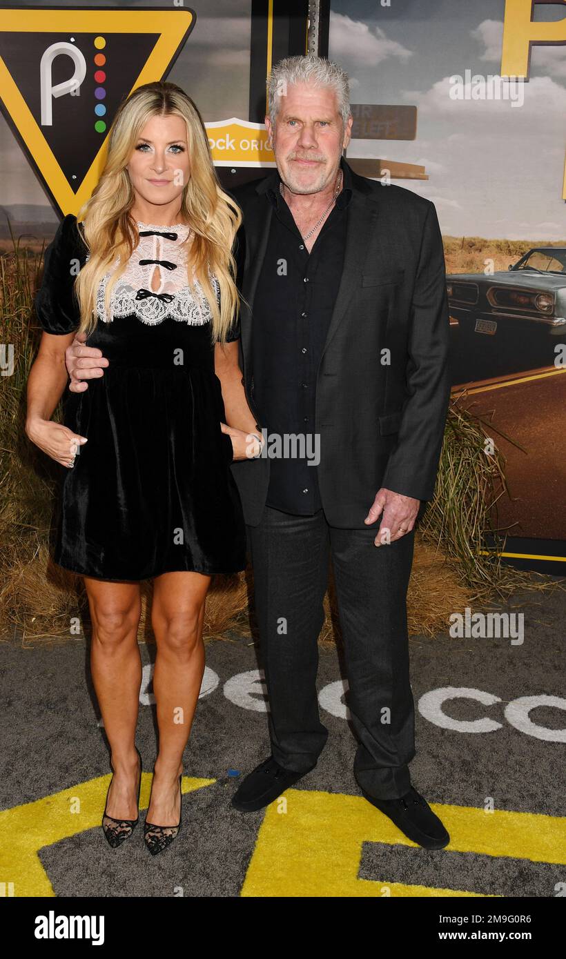 Los Angeles, California, USA. 17th Jan, 2023. (L-R) Allison Dunbar and ...