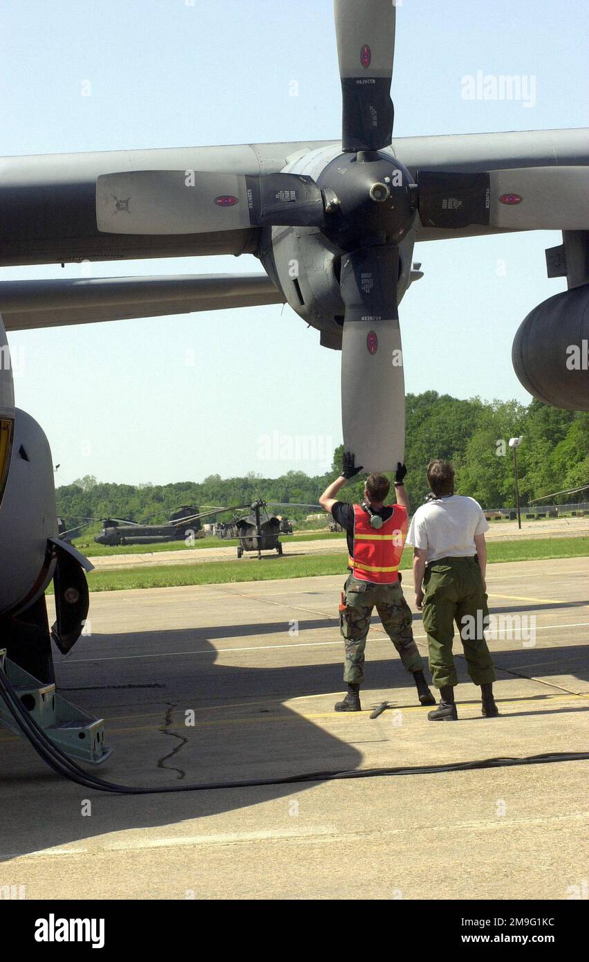 US Air Force AIRMAN First Class Shawn Dennis from 2nd Airlift Squadron ...