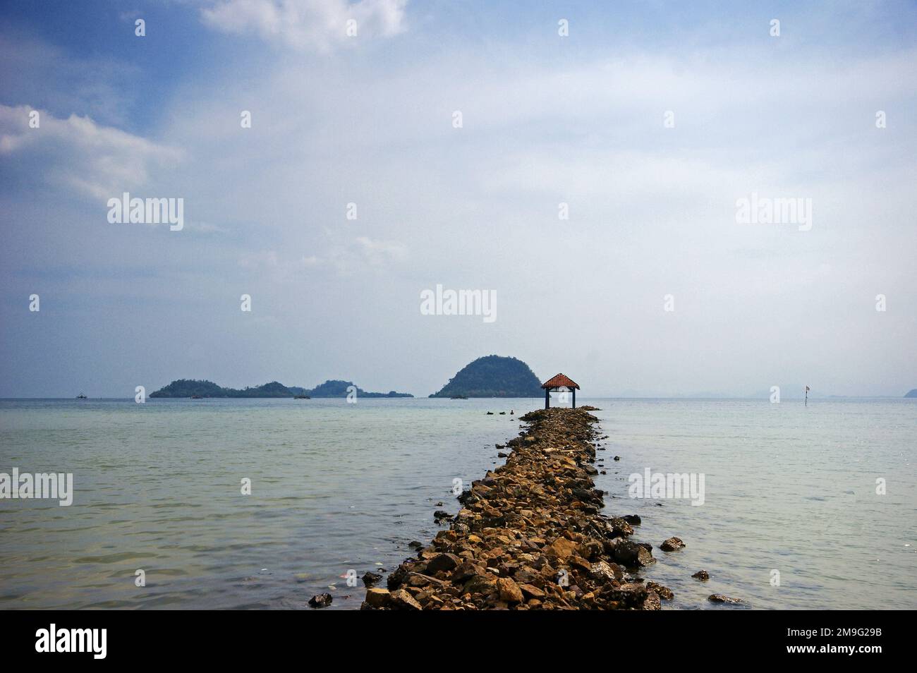 Pantai Pasir Putih Beach, Lampung, Sumatera, Indonesia Stock Photo - Alamy