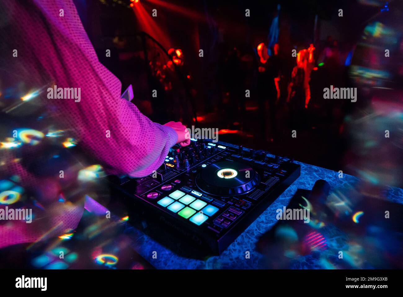 Music studio mixer booth hi-res stock photography and images - Alamy