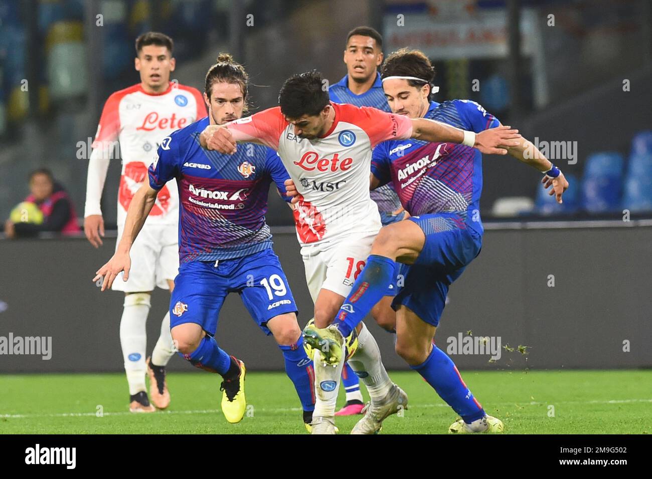 Napoli, Italy. 17th Jan, 2023. Giovanni Simeone of SSC Napoli competes ...