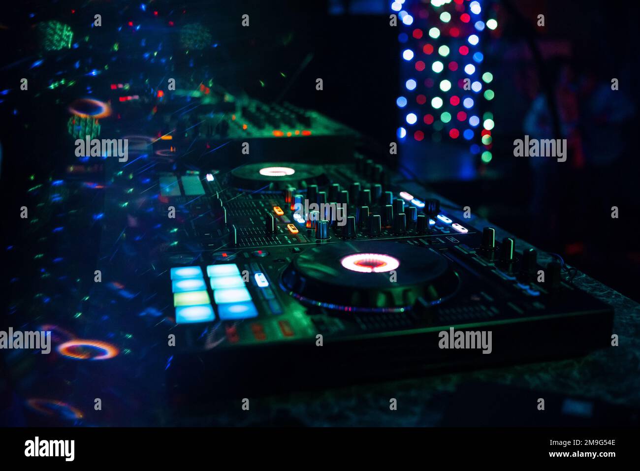 music mixer DJ controller Board for professional mixing of electronic ...