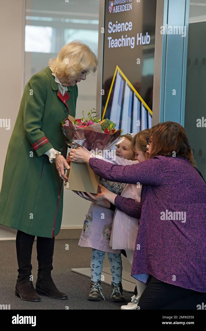 Queen elspeth hi-res stock photography and images - Alamy