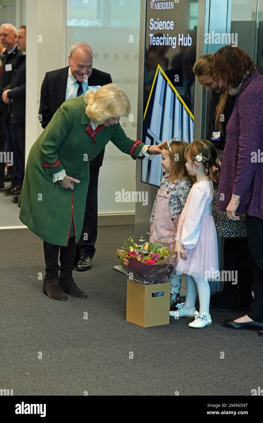 Queen elspeth hi-res stock photography and images - Alamy