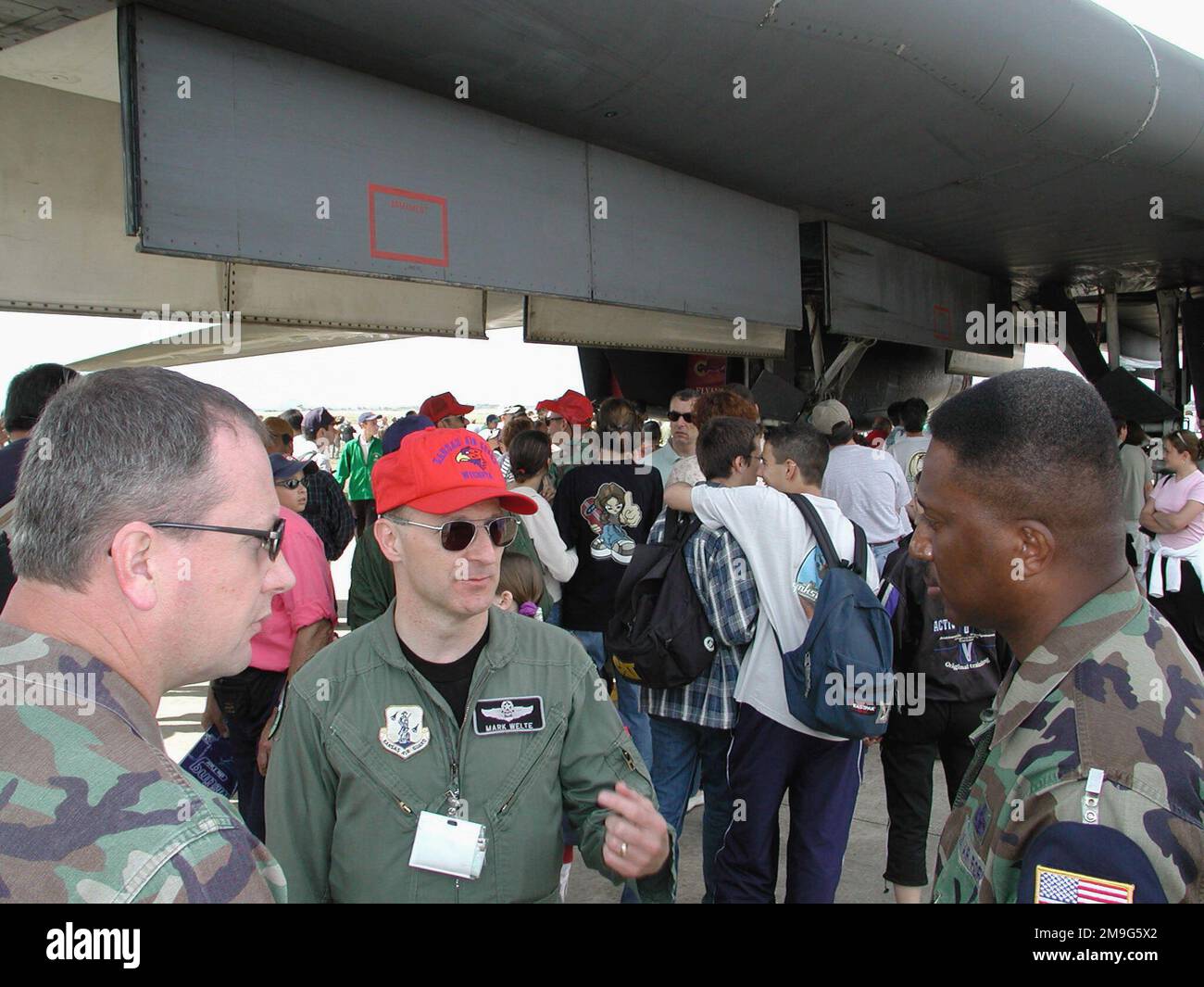 Air National Guard Major Mark Welte, a US Air Force B-1B Lancer weapons ...