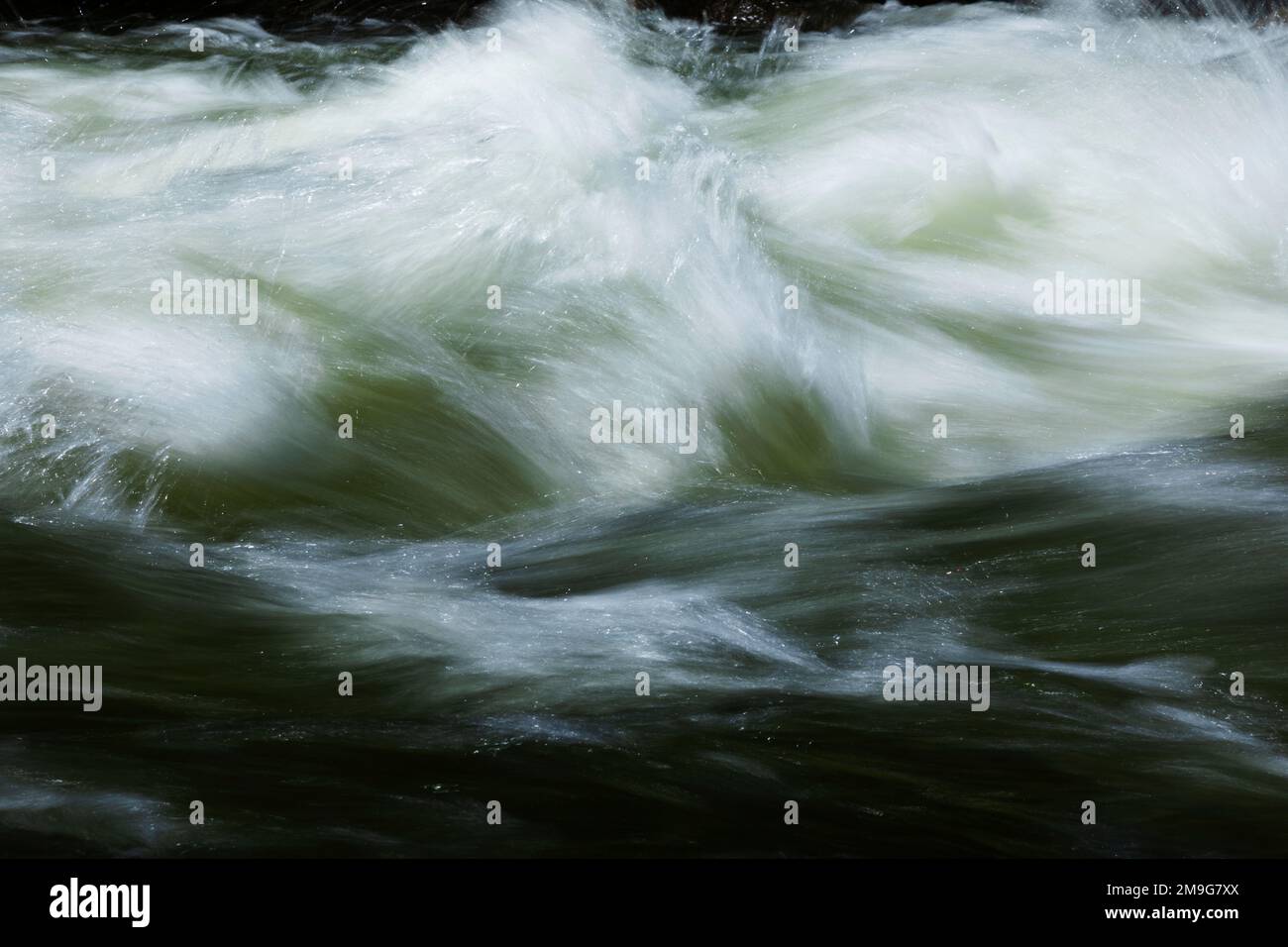 Close up water flowing on hi-res stock photography and images - Alamy