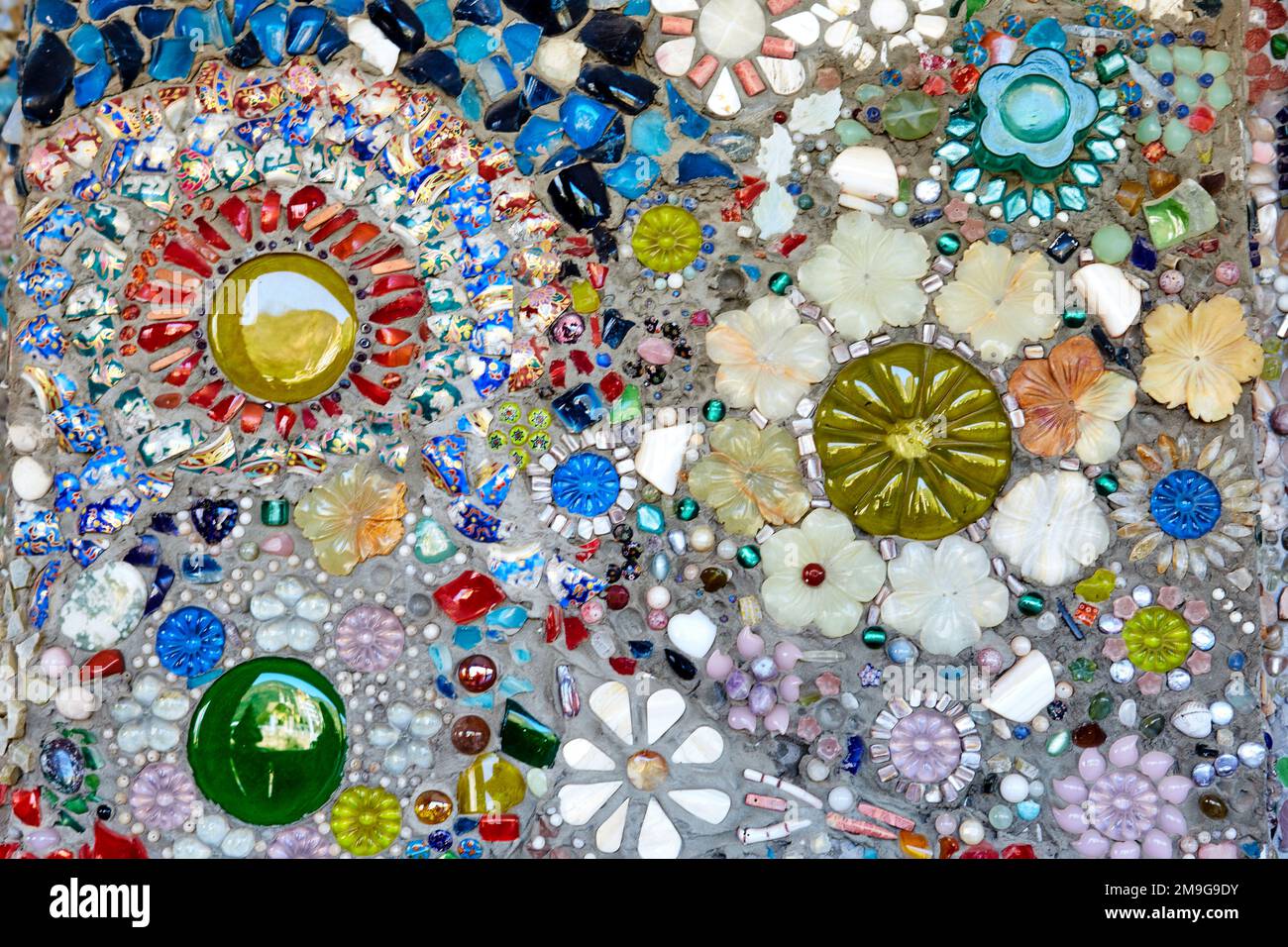 Artifact design hi-res stock photography and images - Alamy