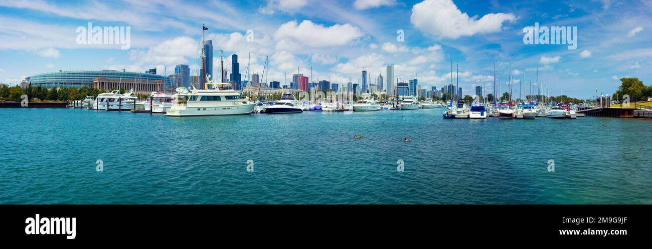 Burnham park harbor hi-res stock photography and images - Alamy