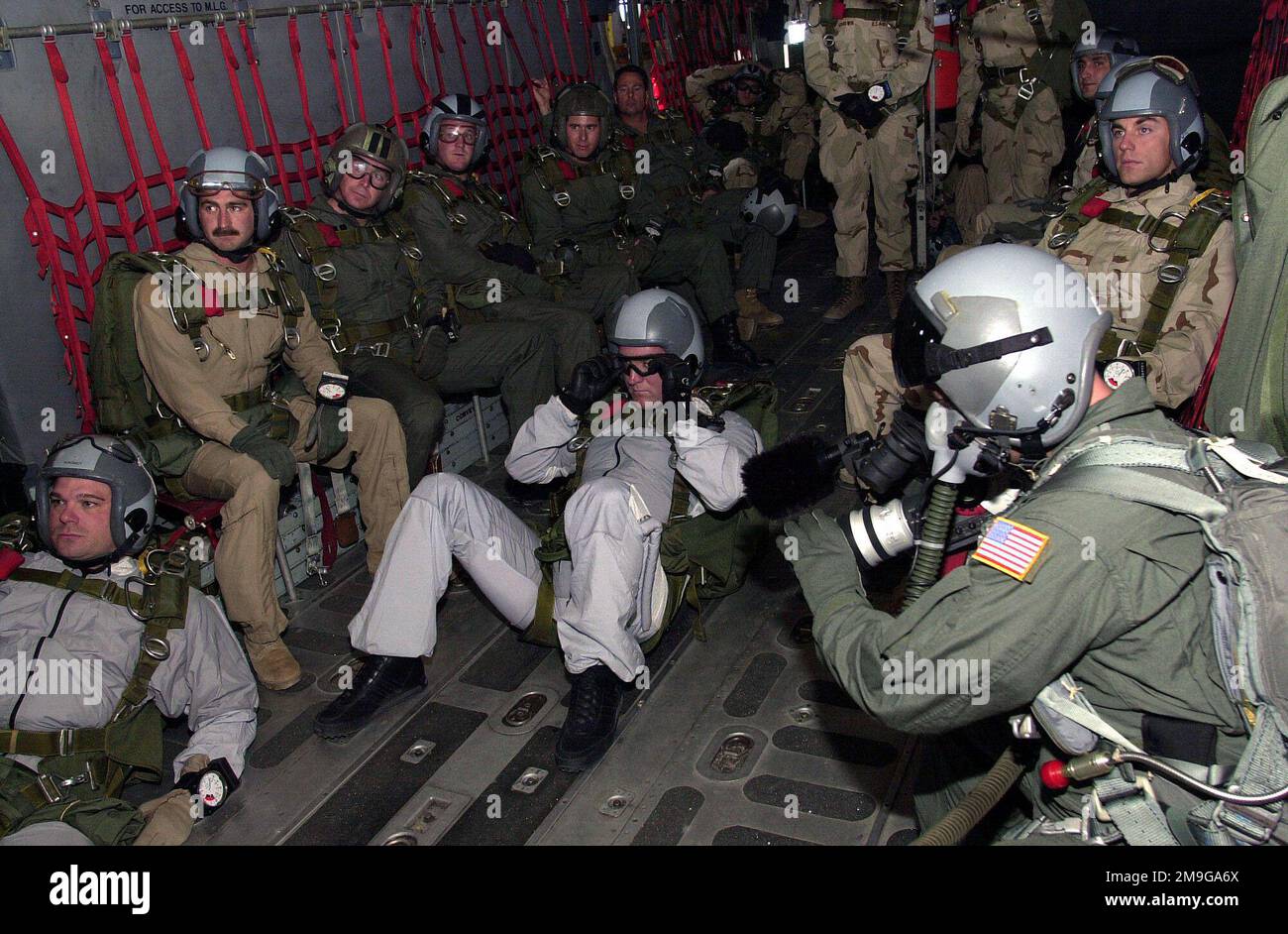 1ST Combat Camera videographer STAFF Sergeant H. Chris Scrivener ...