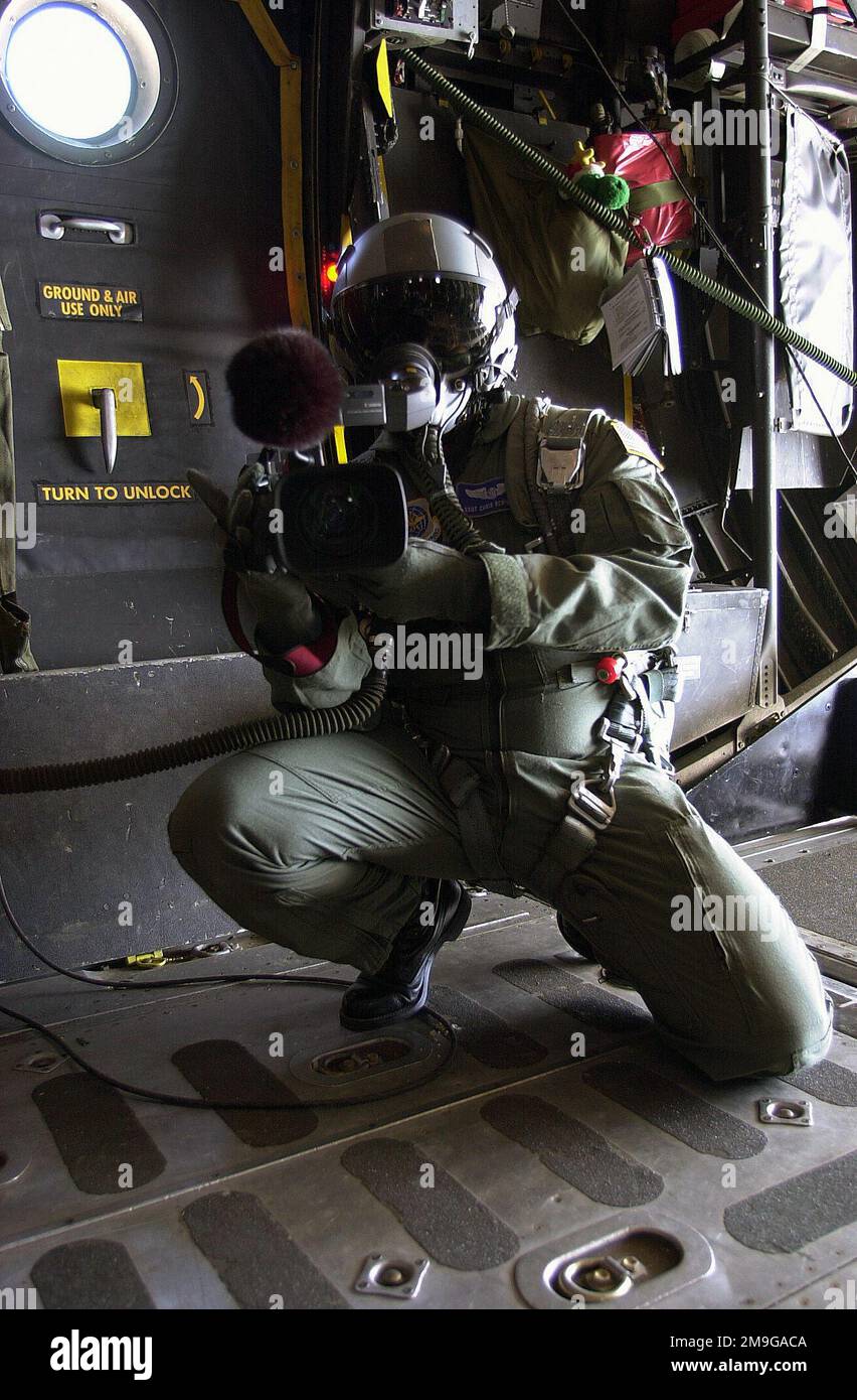 Participating in EXERCISE DESERT RESCUE IX, 1ST Combat Camera ...