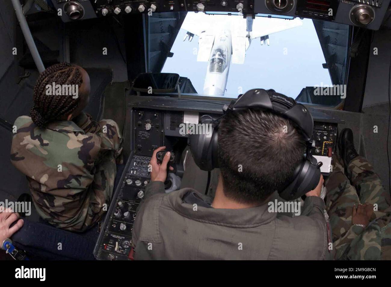 SENIOR AIRMAN Jason Duncan, middle, KC-10 Extender Boom Operator from ...