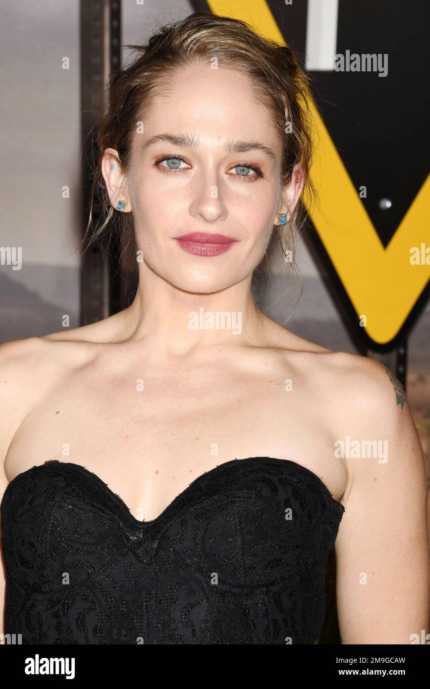 Tatuagens Nas Maos De Jemima Kirke