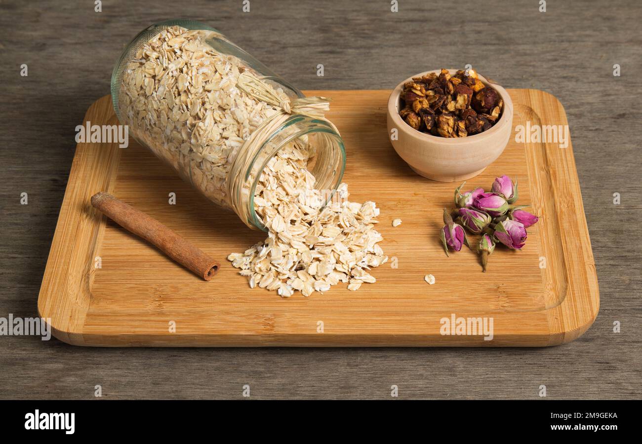 Oats seeds nuts hi-res stock photography and images - Alamy