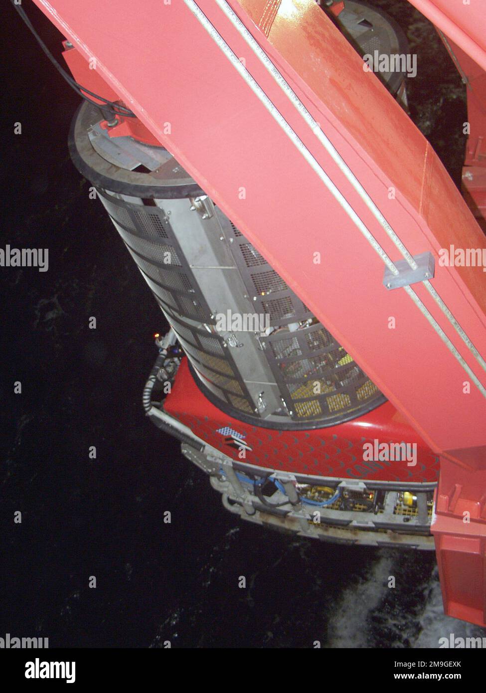 010808-N-0715P-007. Base: Dsv Rockwater 2 Scene Major Command Shown ...