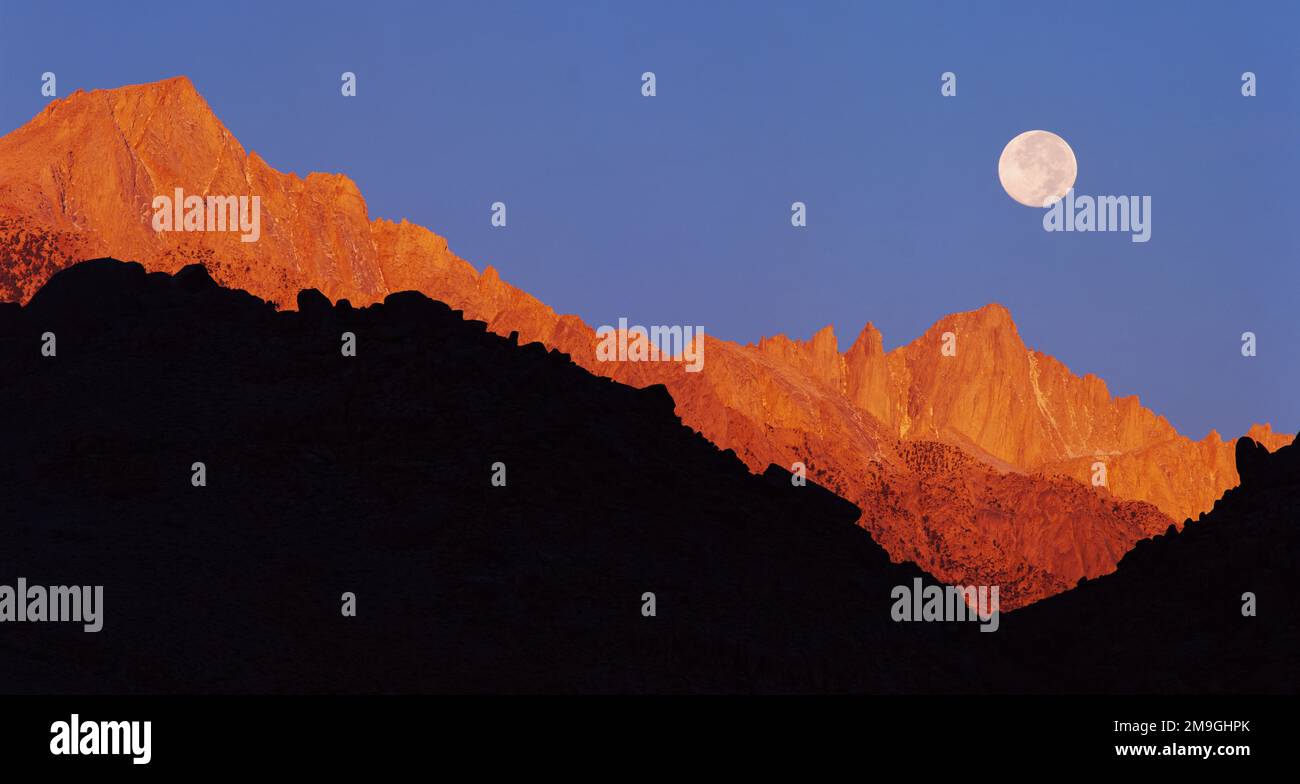 Mount Whitney and full moon, Californian Sierra Nevada, Inyo National ...