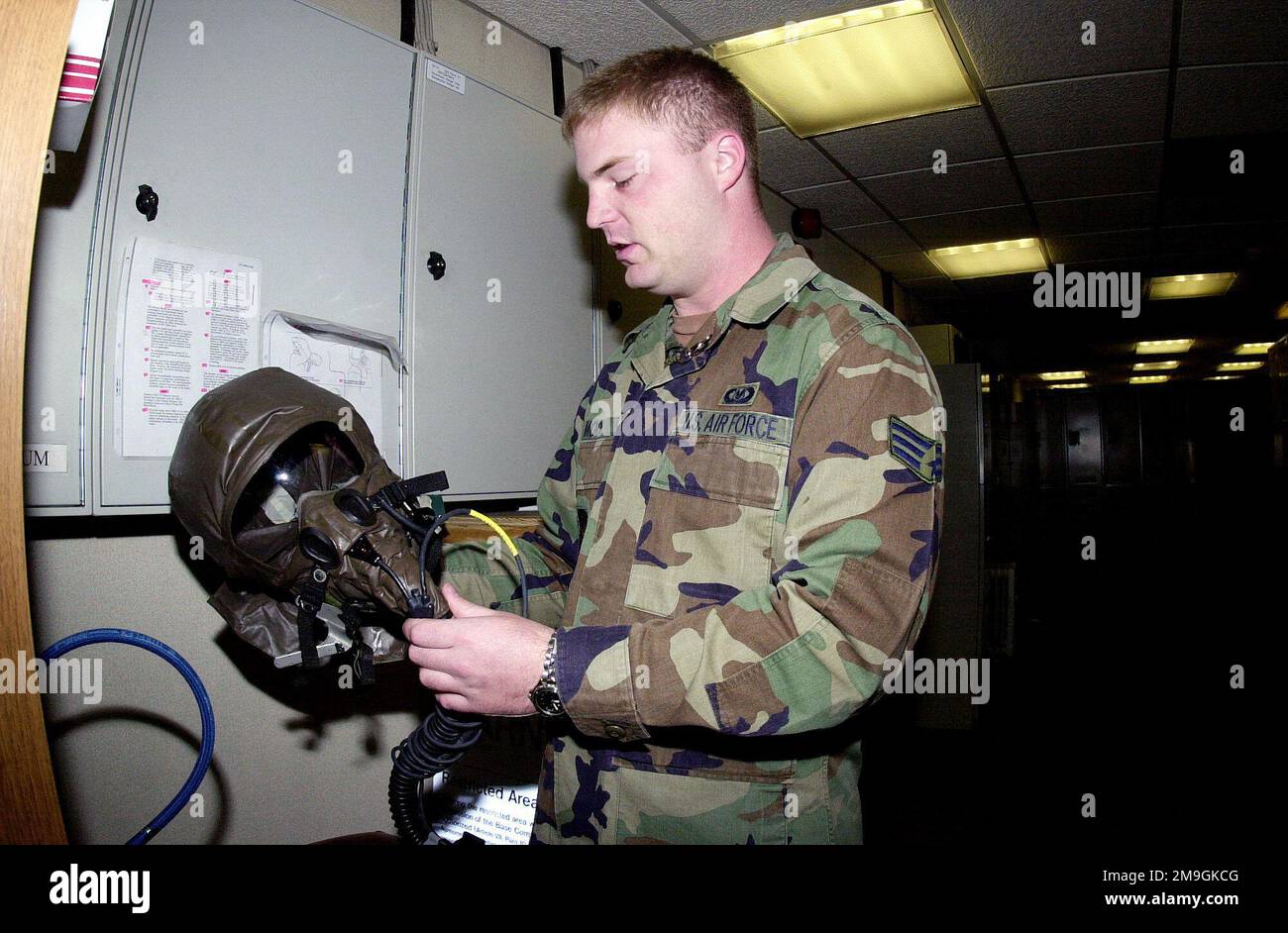 Portable life support system hi-res stock photography and images - Alamy