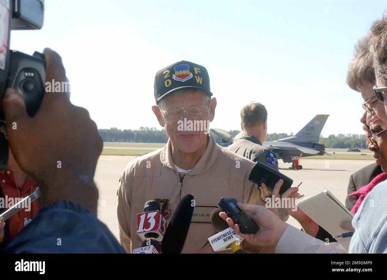 010928-F-4836T-027. Subject Operation/Series: PROLONGED PEACE Base ...