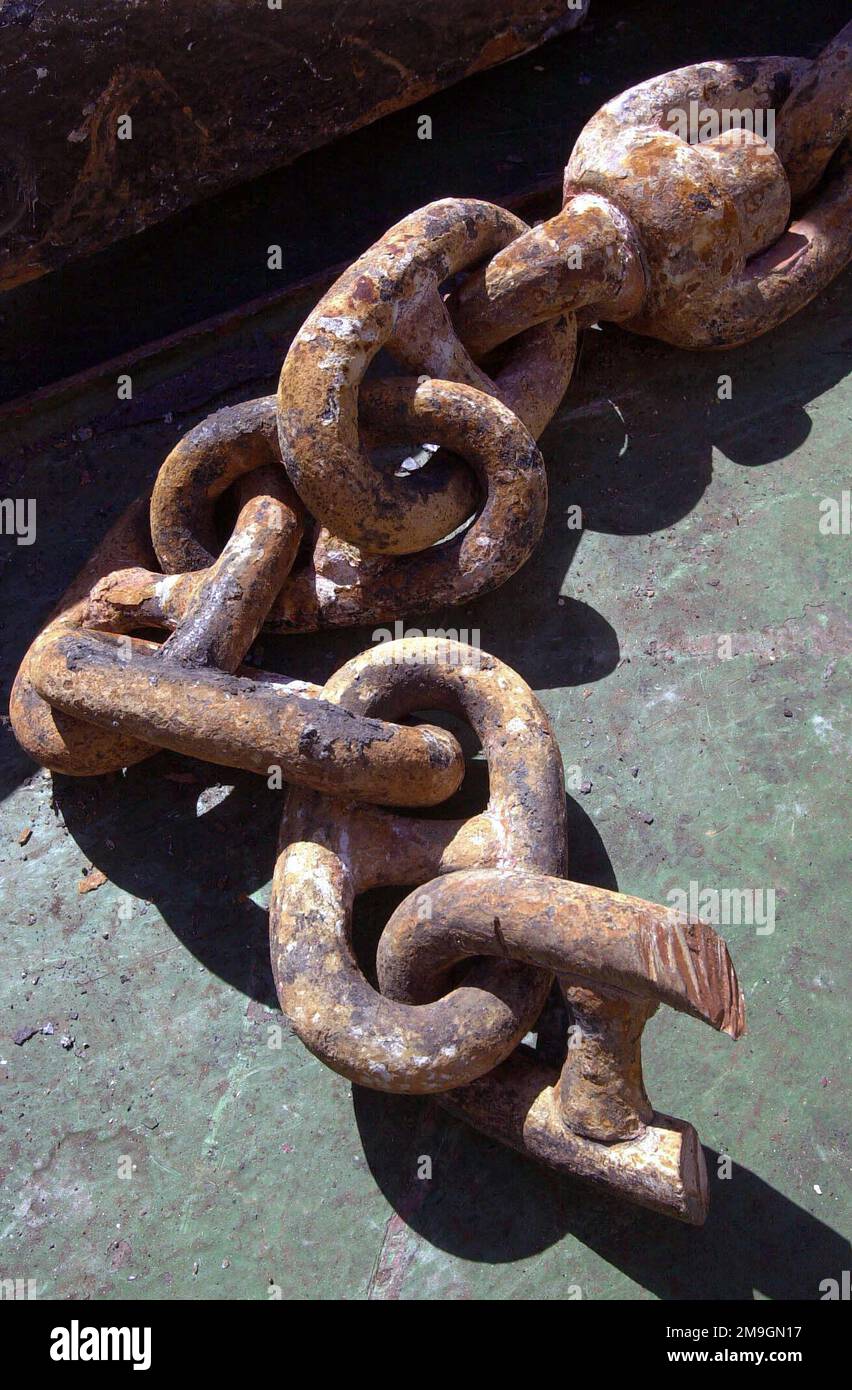 010930-N-9818S-003. Base: Dsv Rockwater 2 Scene Major Command Shown ...