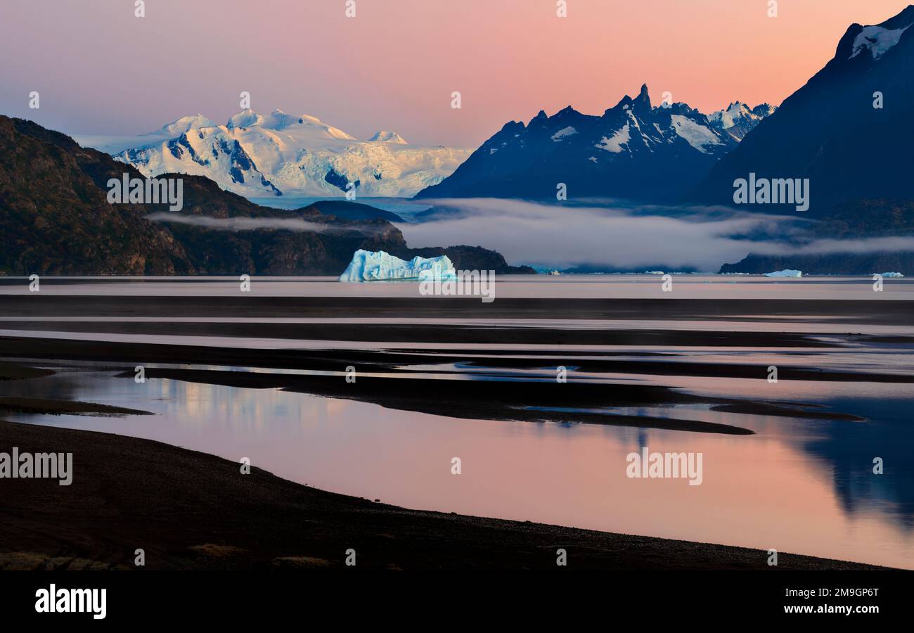 Grey Glacier and Grey Lake at sunset, Torres del Paine National Park ...