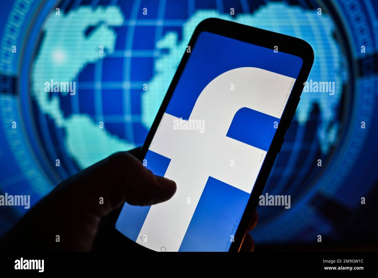 Facebook world map hi-res stock photography and images - Alamy