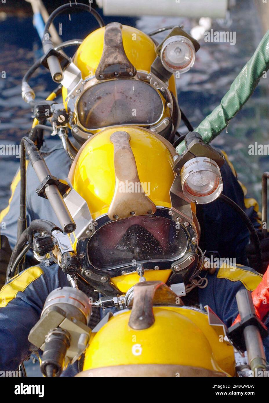 011019-N-3093M-041. Country: Pacific Ocean (POC) Scene Major Command ...