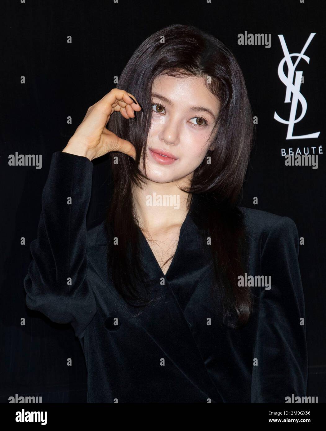 Seoul, South Korea. 18th Jan, 2023. South Korean Danielle Marsh, member of K-Pop girl group New ...