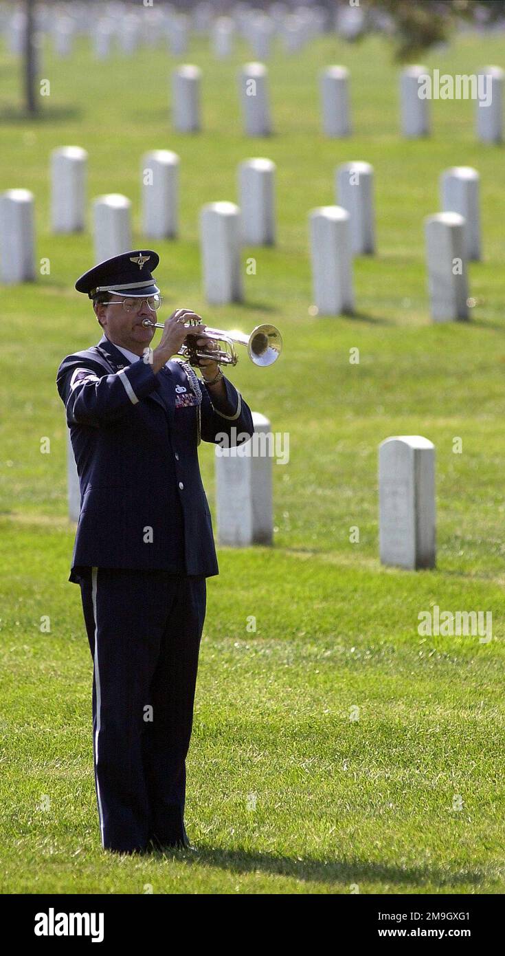 Enduring heroes hi-res stock photography and images - Alamy