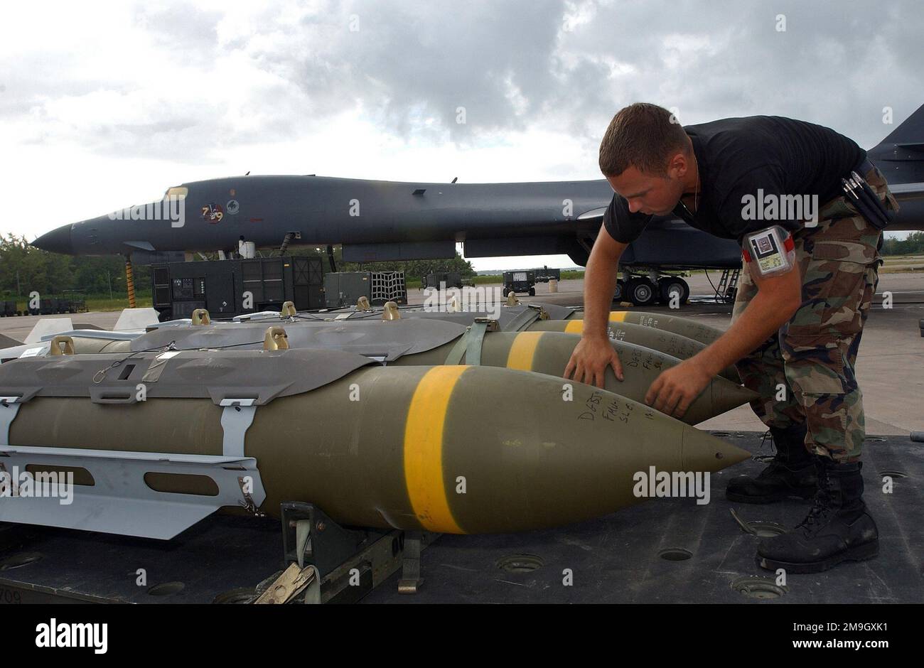 Jdam bomb hi-res stock photography and images - Alamy