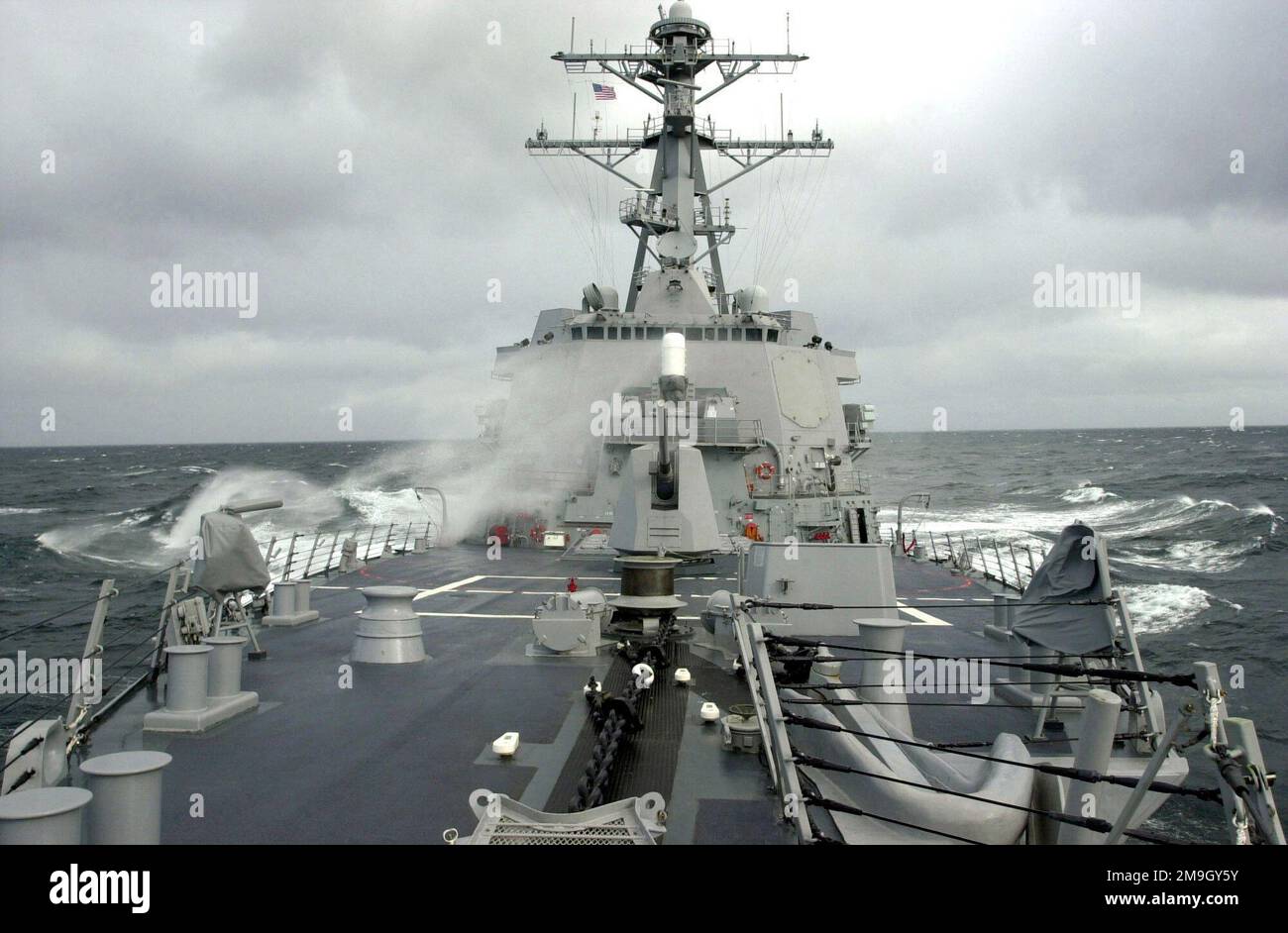 011024-N-6967M-501. Base: USS Winston Churchill (DDG 81) Scene Major ...