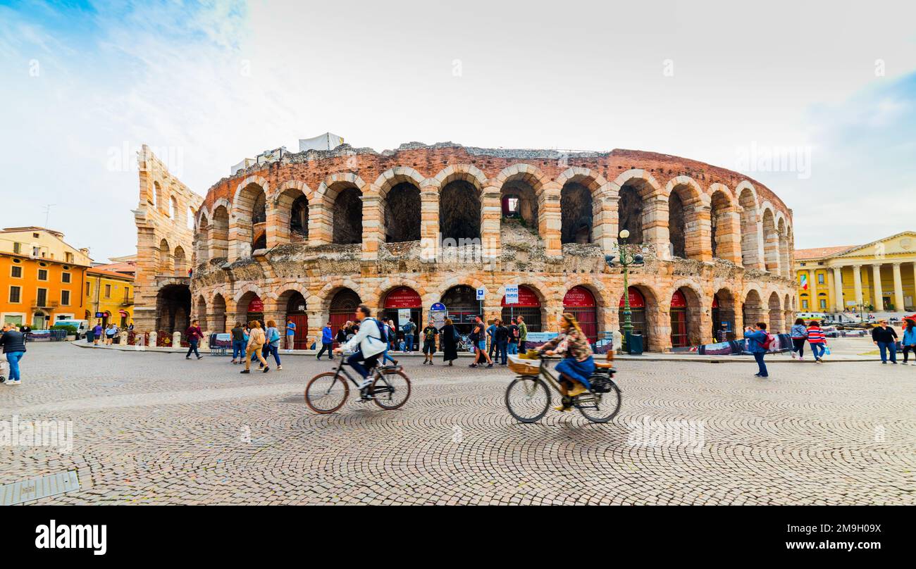 Verona colosseum “arena” italy hi-res stock photography and images - Alamy