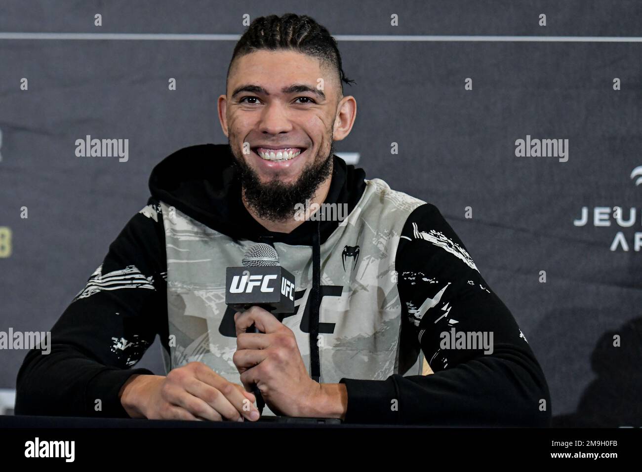 Johnny walker ufc hi-res stock photography and images - Alamy