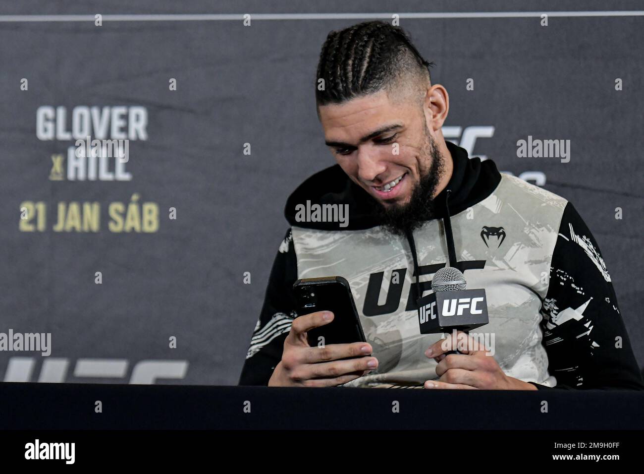 Johnny walker ufc hi-res stock photography and images - Alamy