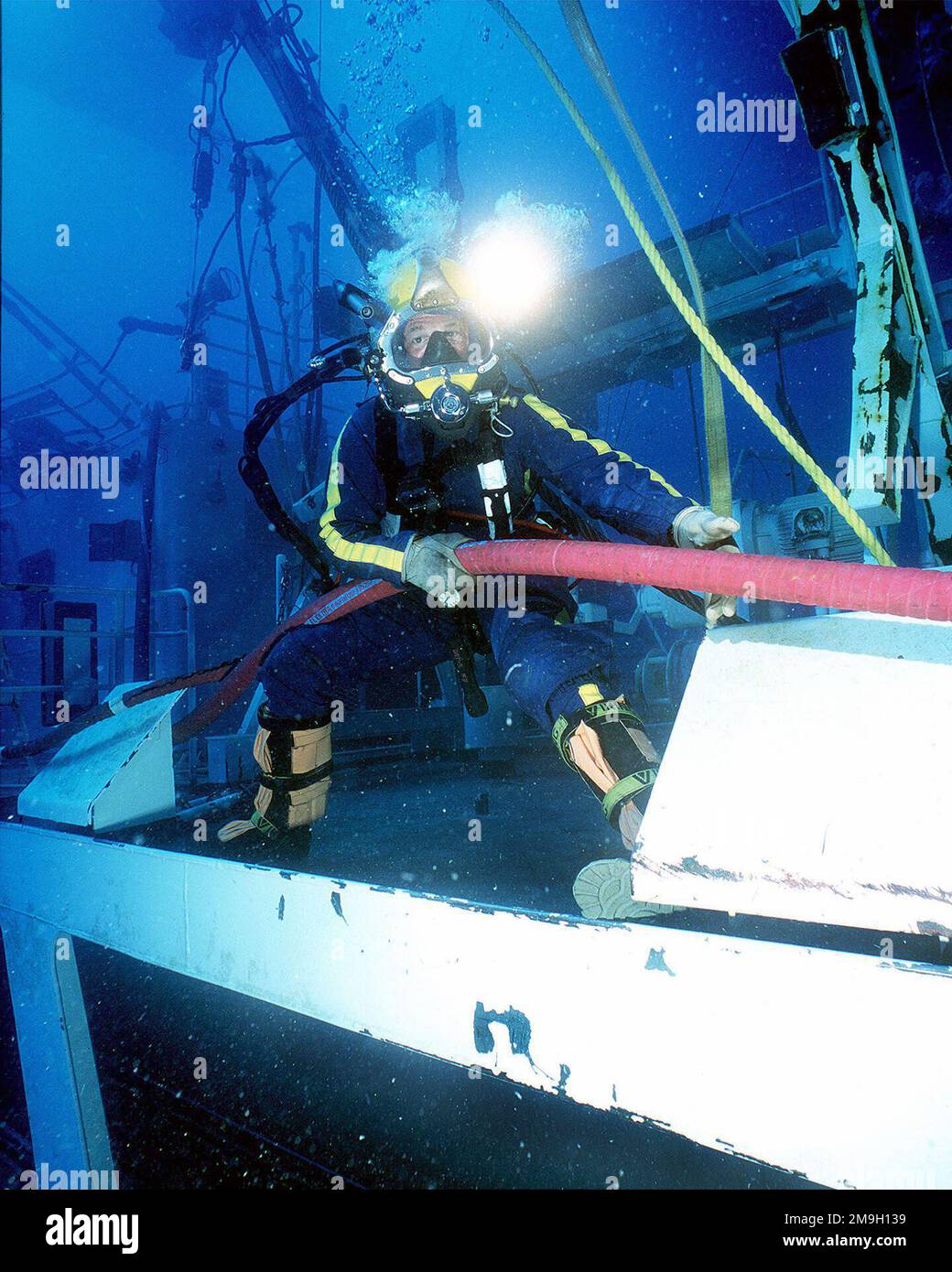 011105-N-3093M-031. Country: Pacific Ocean (POC) Scene Major Command ...