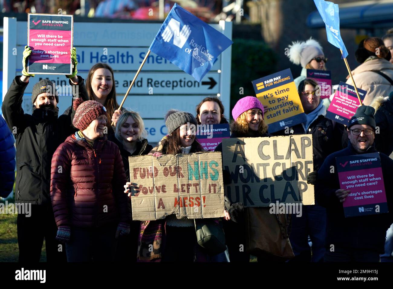 Members of the Royal College of Nursing (RCN) on the picket line ...