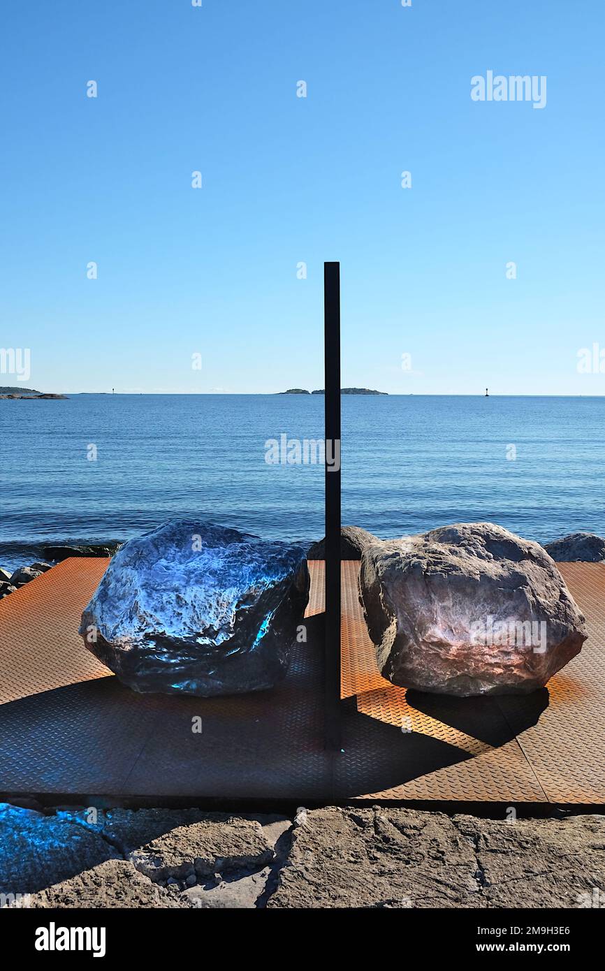 Open air installation Big Be-Hide mirror between two big rocks on the ...