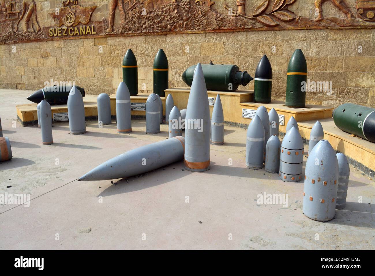 Bomb types hi-res stock photography and images - Alamy