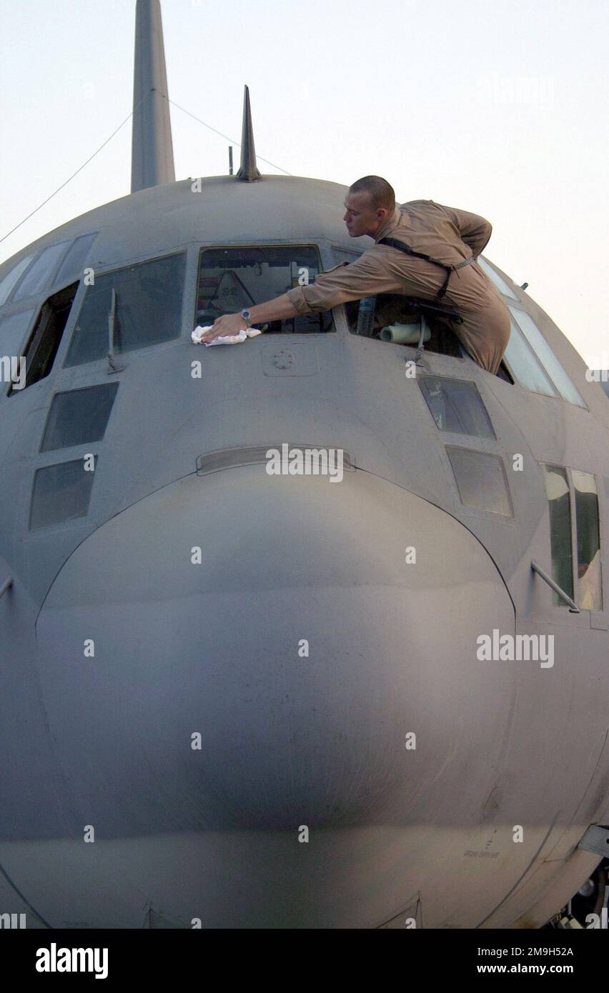 Operation enduring freedom 2001 hi-res stock photography and images - Alamy