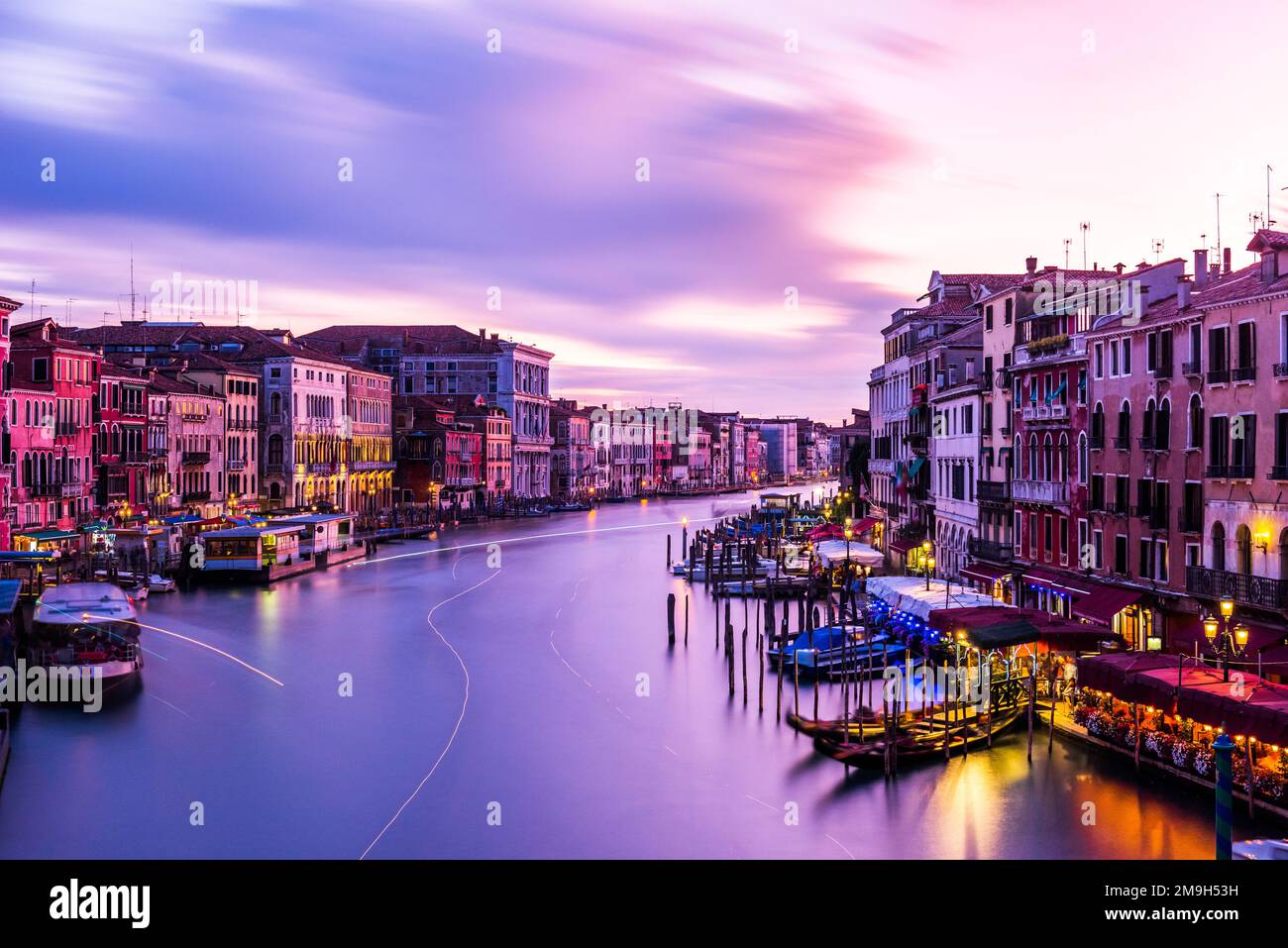 Venice touristic city hi-res stock photography and images - Alamy