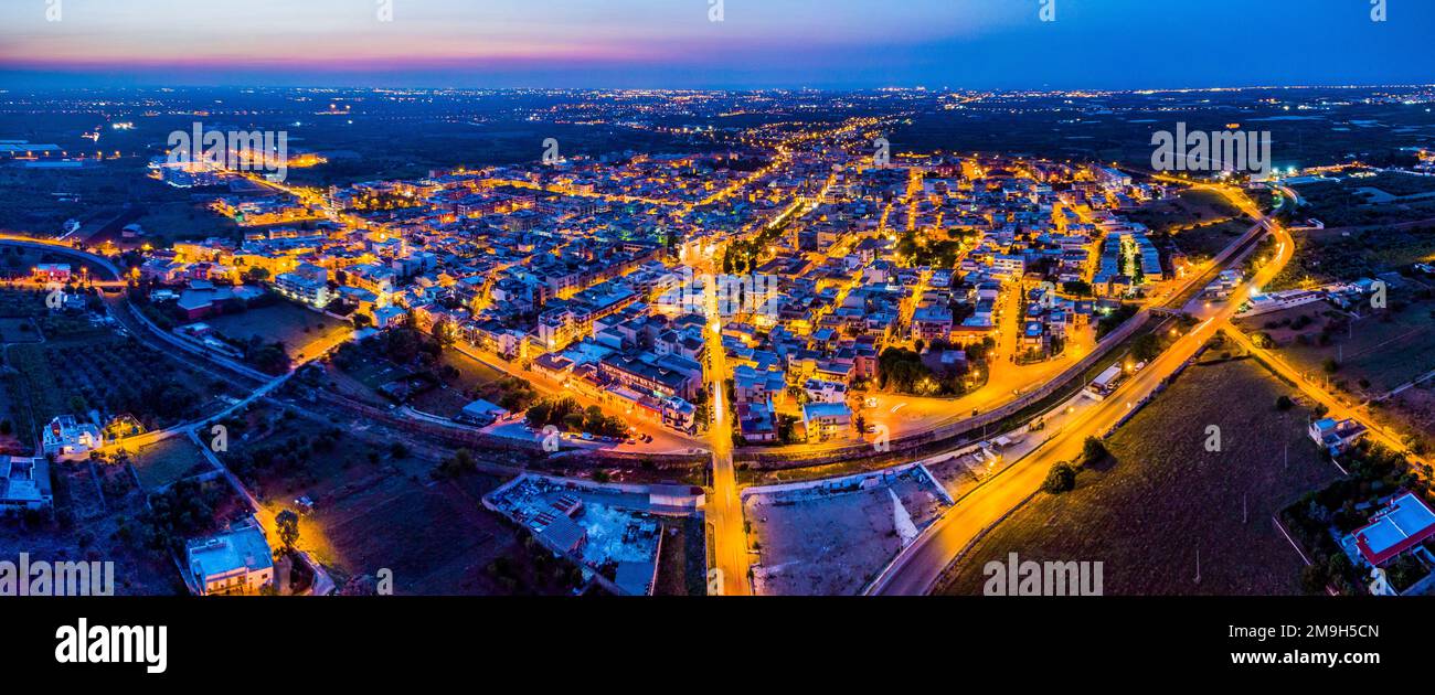 Puglia city hi-res stock photography and images - Alamy