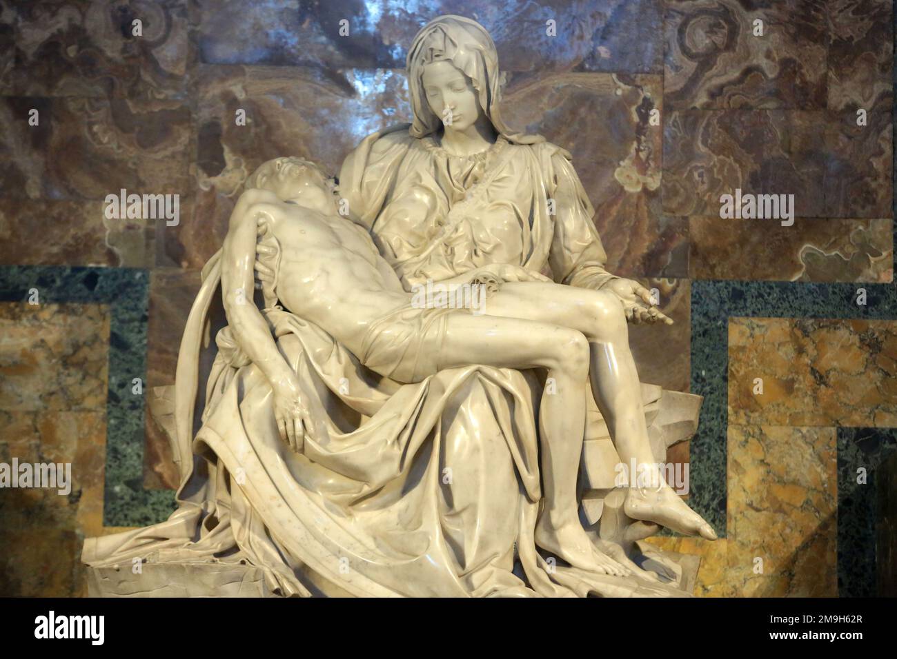 Statue de vatican rome italie marbre hi-res stock photography and images - Alamy