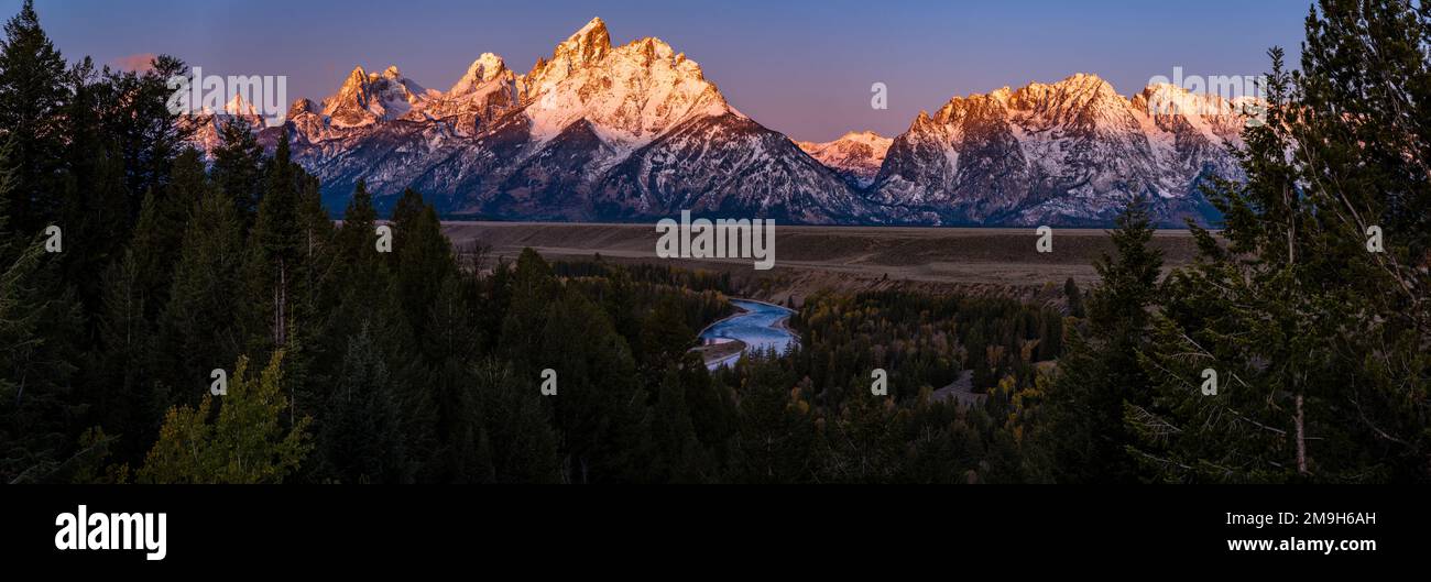 Snake range national park hi-res stock photography and images - Alamy